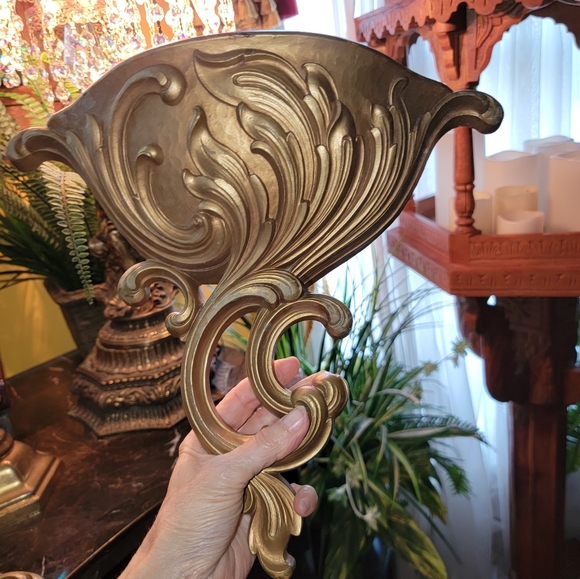 syroco | Accents | Pair Syroco Mcm Gold Wall Sconces Vintage Decor ...